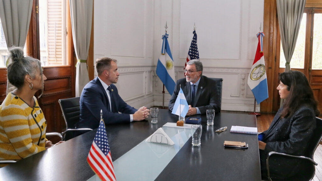 El FBI capacitará a fiscales y policías en Santa Fe