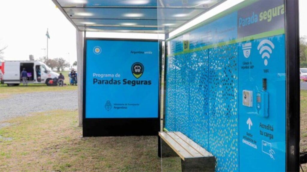 50 "Paradas Seguras" se instalarán en Rosario