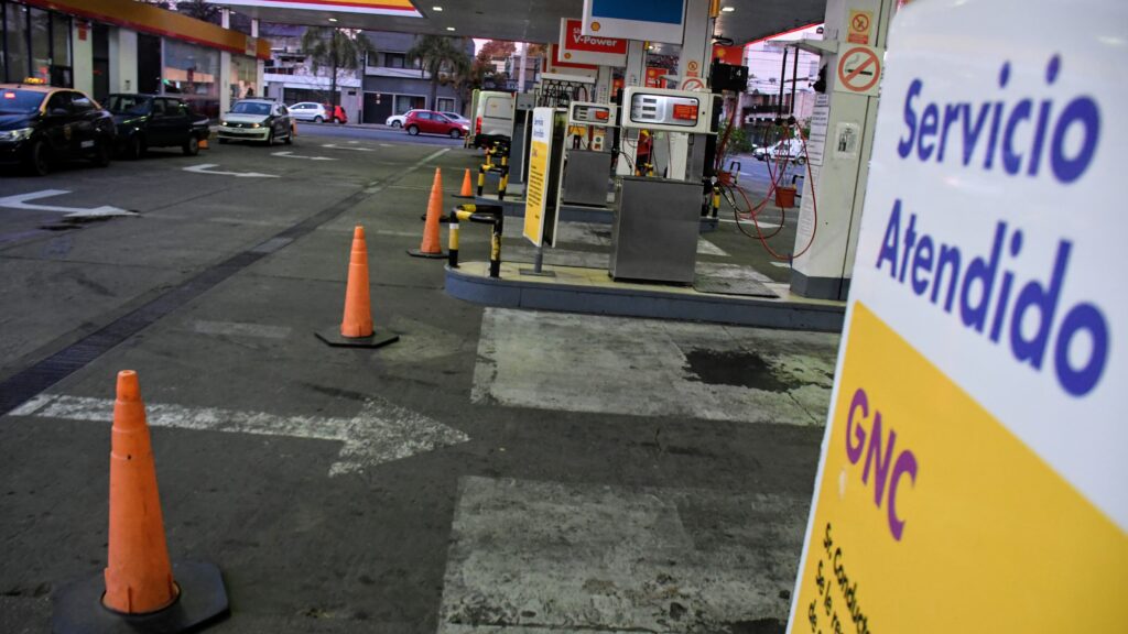 ¿Cuáles son las estaciones de servicio sin GNC en Rosario