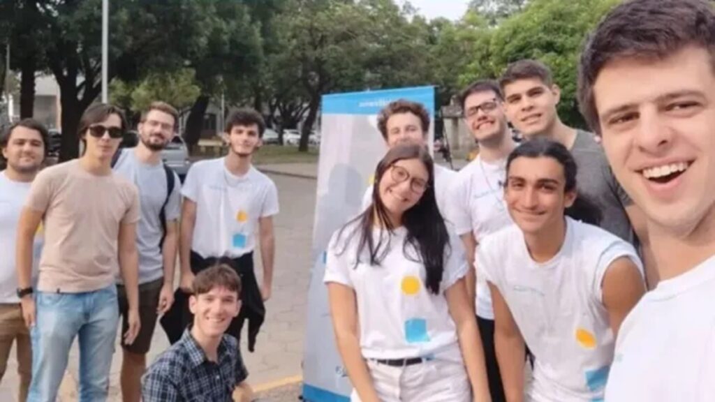 Libertarios de la UNR marcha universitaria "cargos ñoquis"