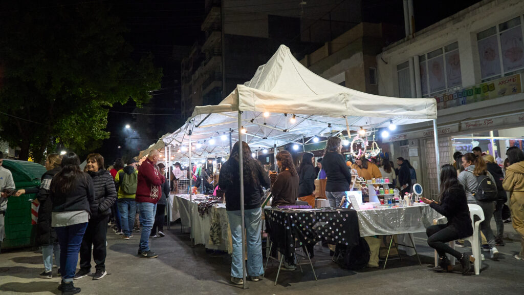 Cafferata vivió su "Noche en mi Barrio": las postales